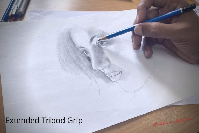 How to hold a pencil when drawing?